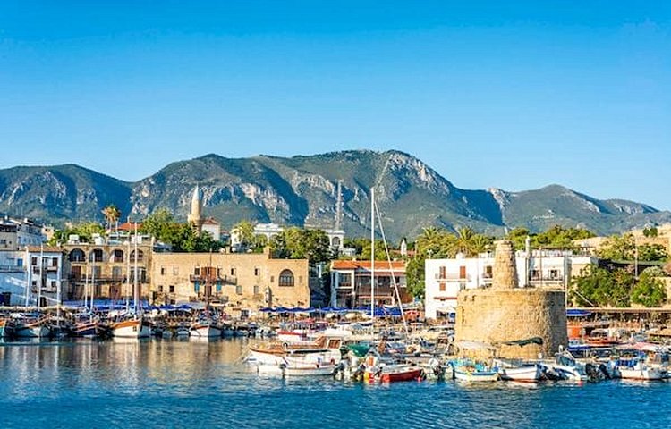 Partir à Chypre : votre guide de voyage sur mesure