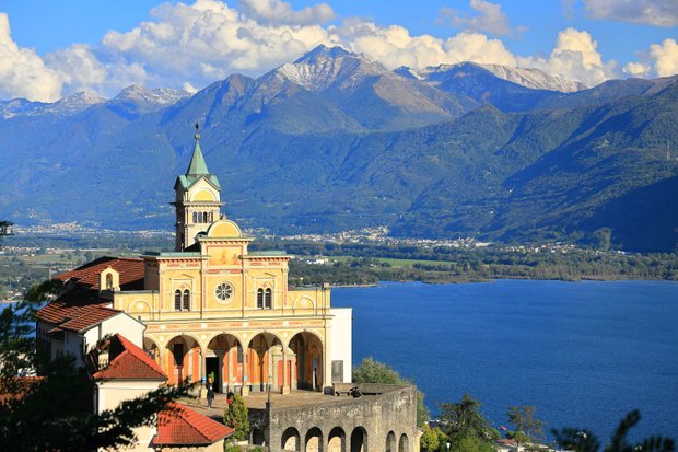 Où se loger au lac Majeur ? Découvrez les meilleures villes où dormir